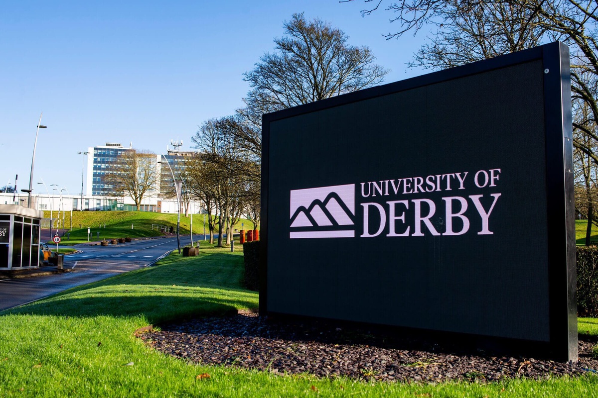 Zoology BSc (Hons) - Biological Sciences - University of Derby