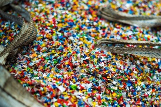 Microplastics from food packaging linked to liver damage, new study ...